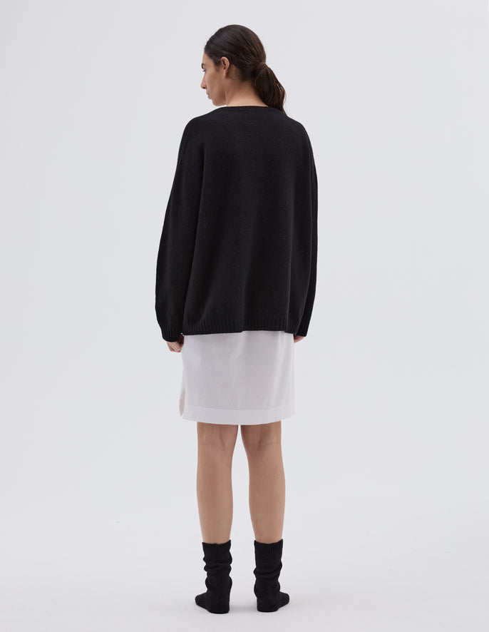 Merino cashmere seamless bed jumper in black | Margaret Howell